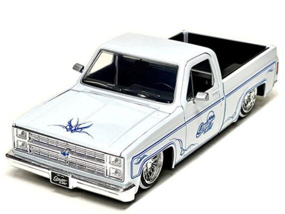Jada 34313 Street Low Riders 1985 Chevrolet C-10 Pick Up Truck 1:24 ...